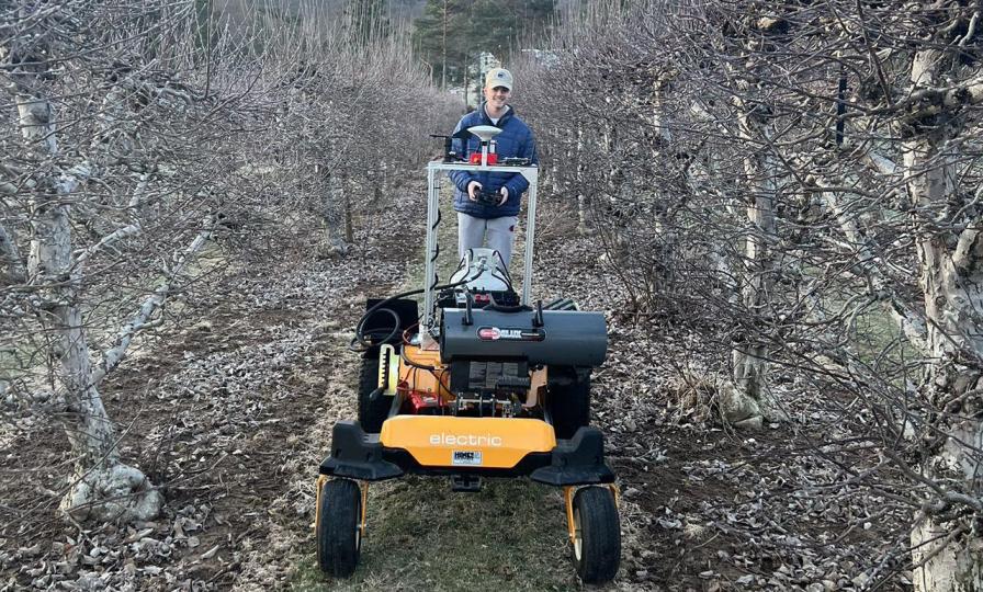 High Tech Heating System Aims To Save Apple Blossoms from the Cold ...
